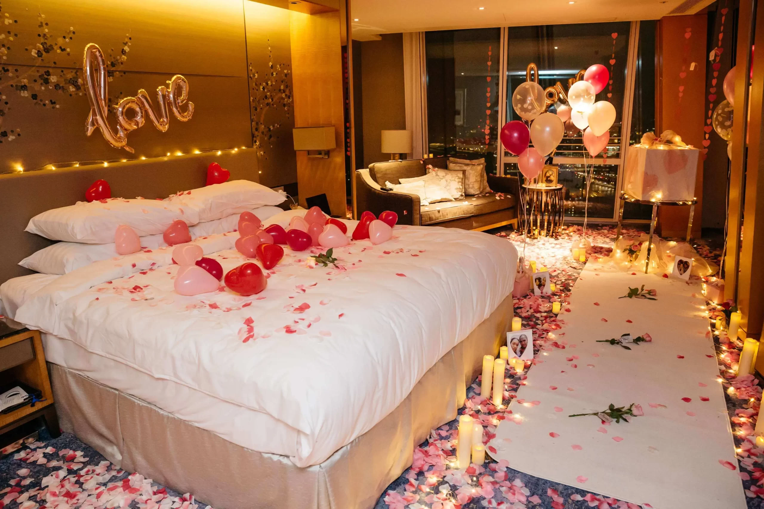 A Room Full of Love: 10 Ways to Create a Romantic Bedroom - Decorat